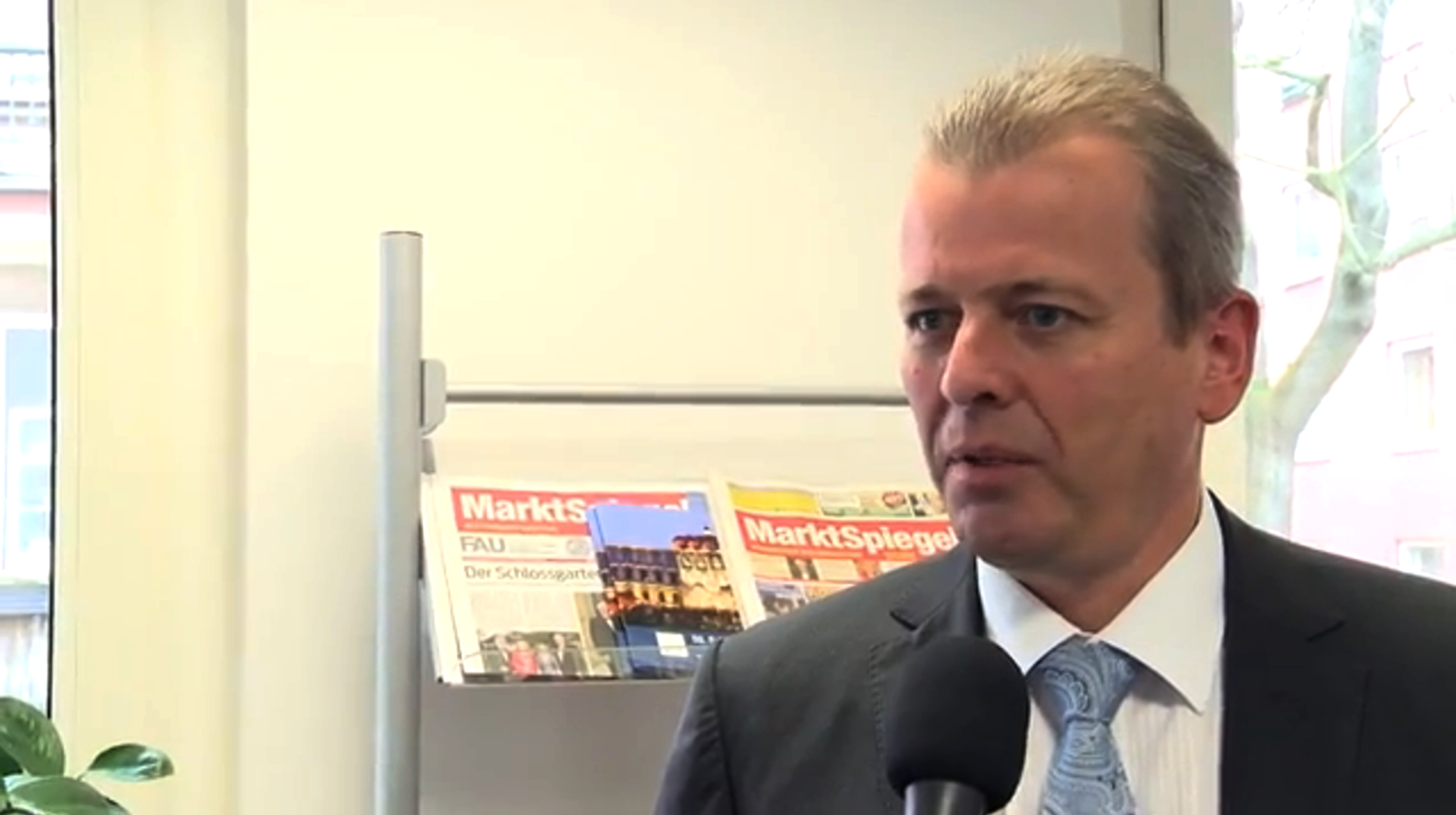 Videobeitrag: MarktSpiegel-Lesertelefon mit Dr. Ulrich Maly und Dr ...