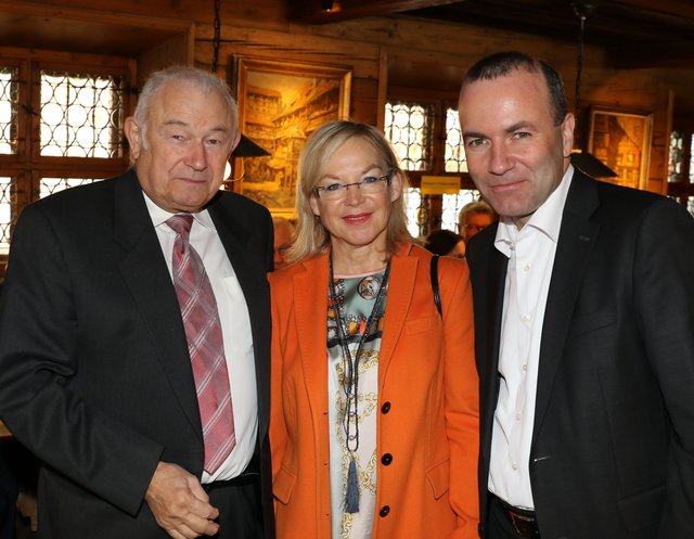 Hochrangige Gäste beim 68. Politischen Frühschoppen im Bratwursthäusle ...