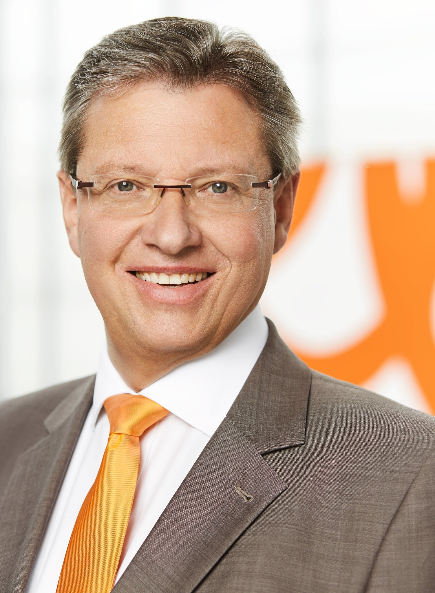 Dr. Roland Fleck als Präsident der ,,Freunde der Staatsoper Nürnberg ...