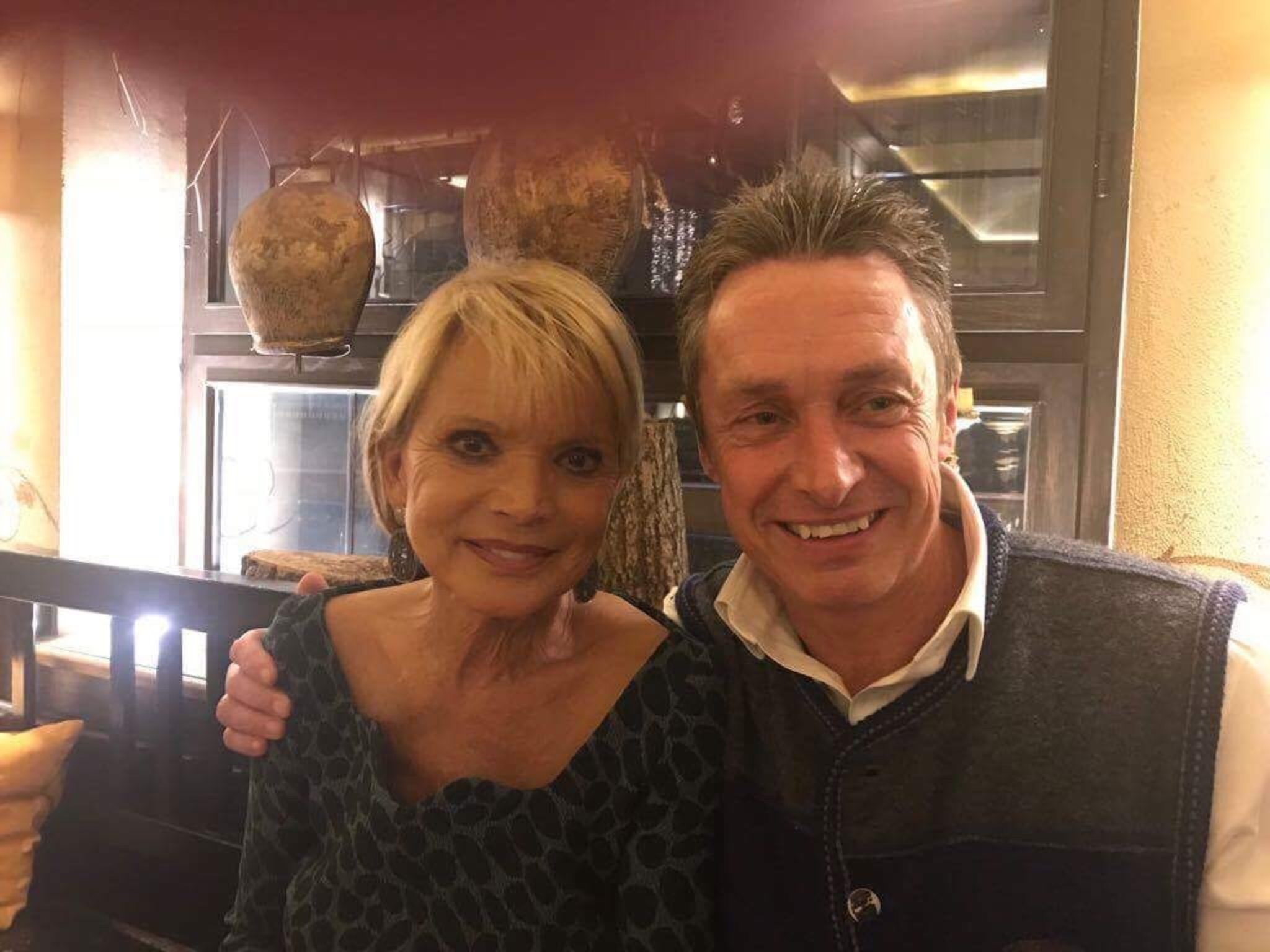 TV-Legende Uschi Glas zu Gast bei Kultwirt Michael Förster vom ...