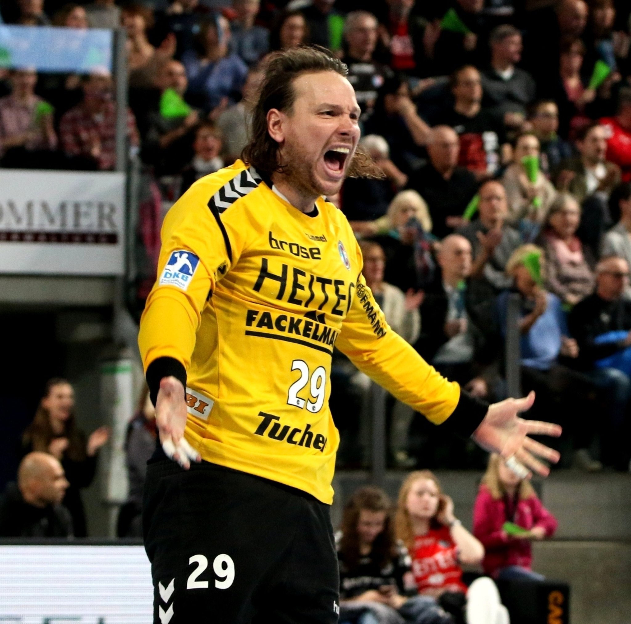 Handball: HC Erlangen gewinnt gegen Frisch Auf! Göppingen mit 28:25 ...