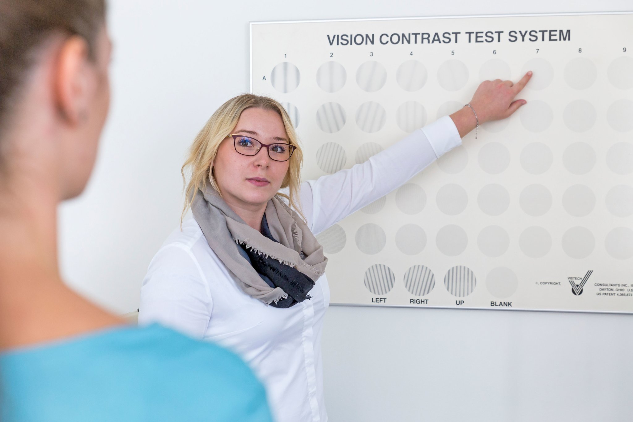 Augenoptiker: abwechslungsreicher Beruf mit vielfältigen ...
