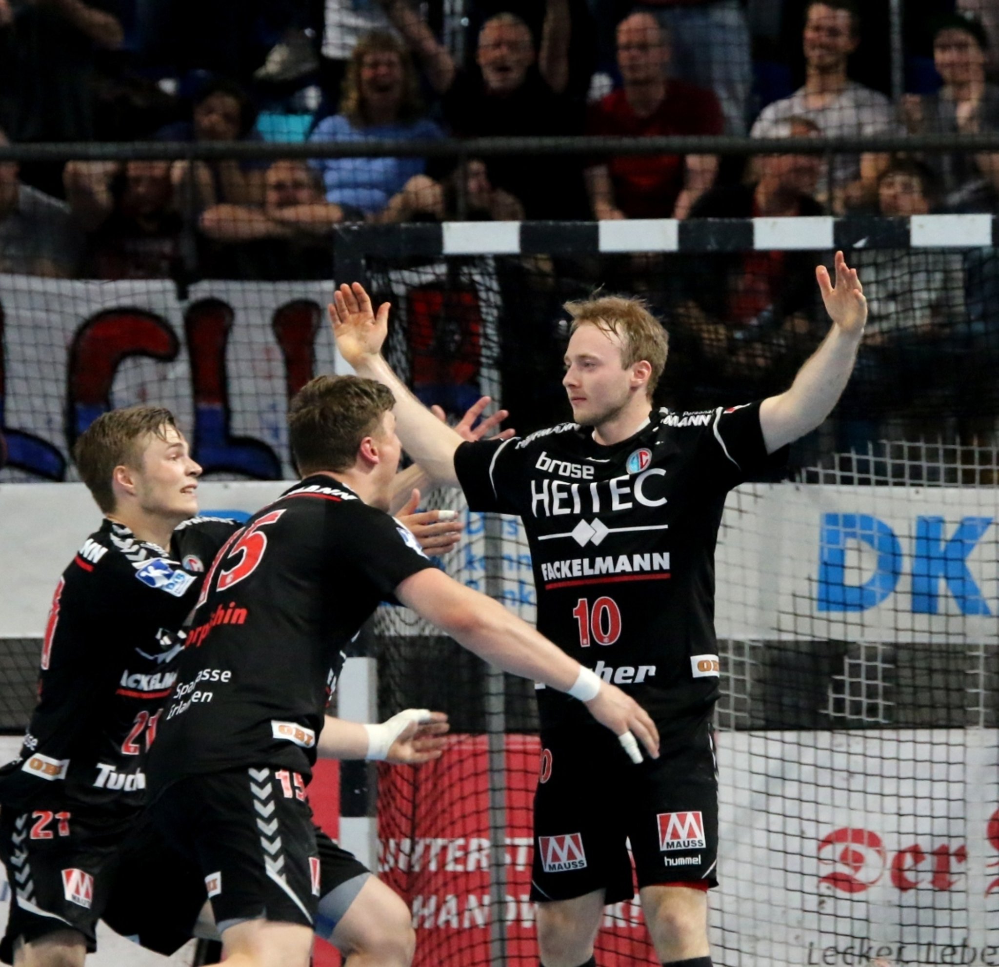 Handball: HC Erlangen punktet vor großer Kulisse gegen die Löwen - Nürnberg