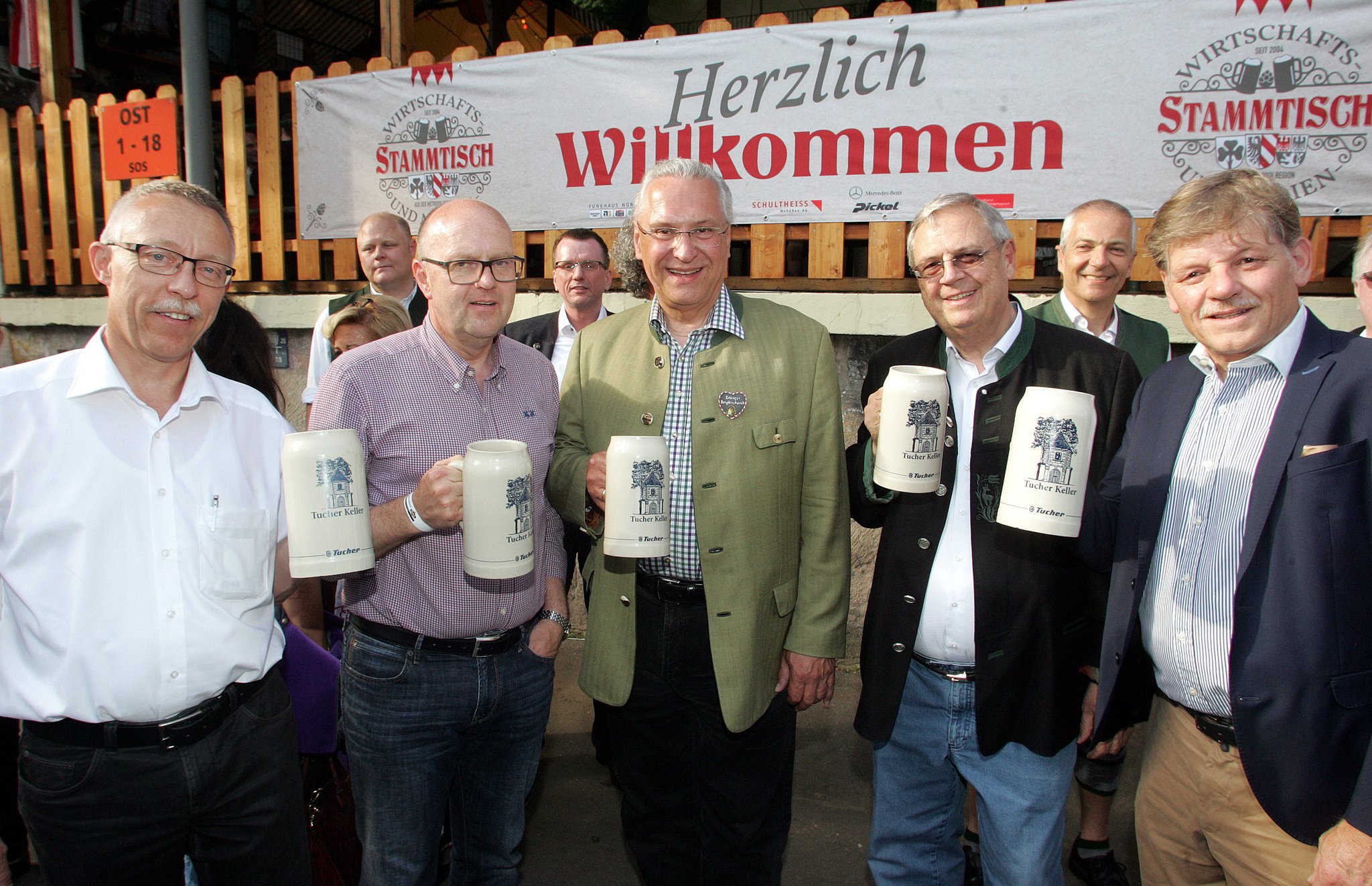 Erlanger Bergkirchweih: 150 prominente Gäste haben im Tucher-Keller ...