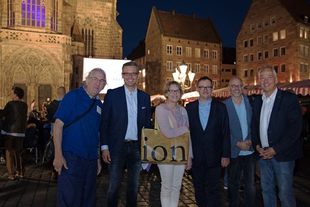 Die Lange Einkaufsnacht in der City: Wirtschaftsreferent Dr. Michael ...