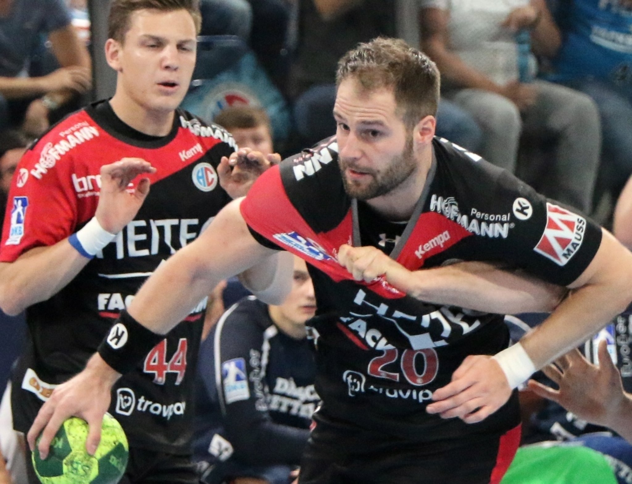 Handball: HC Erlangen unterliegt trotz starker Leistung den Füchsen ...