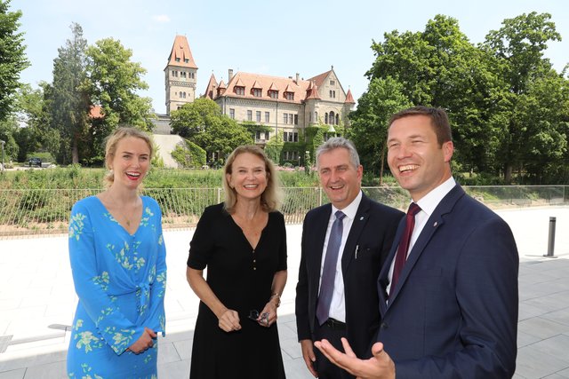 Faber-Castell eröffnet Besucherzentrum und neuen 200 m2 Flagship-Store ...