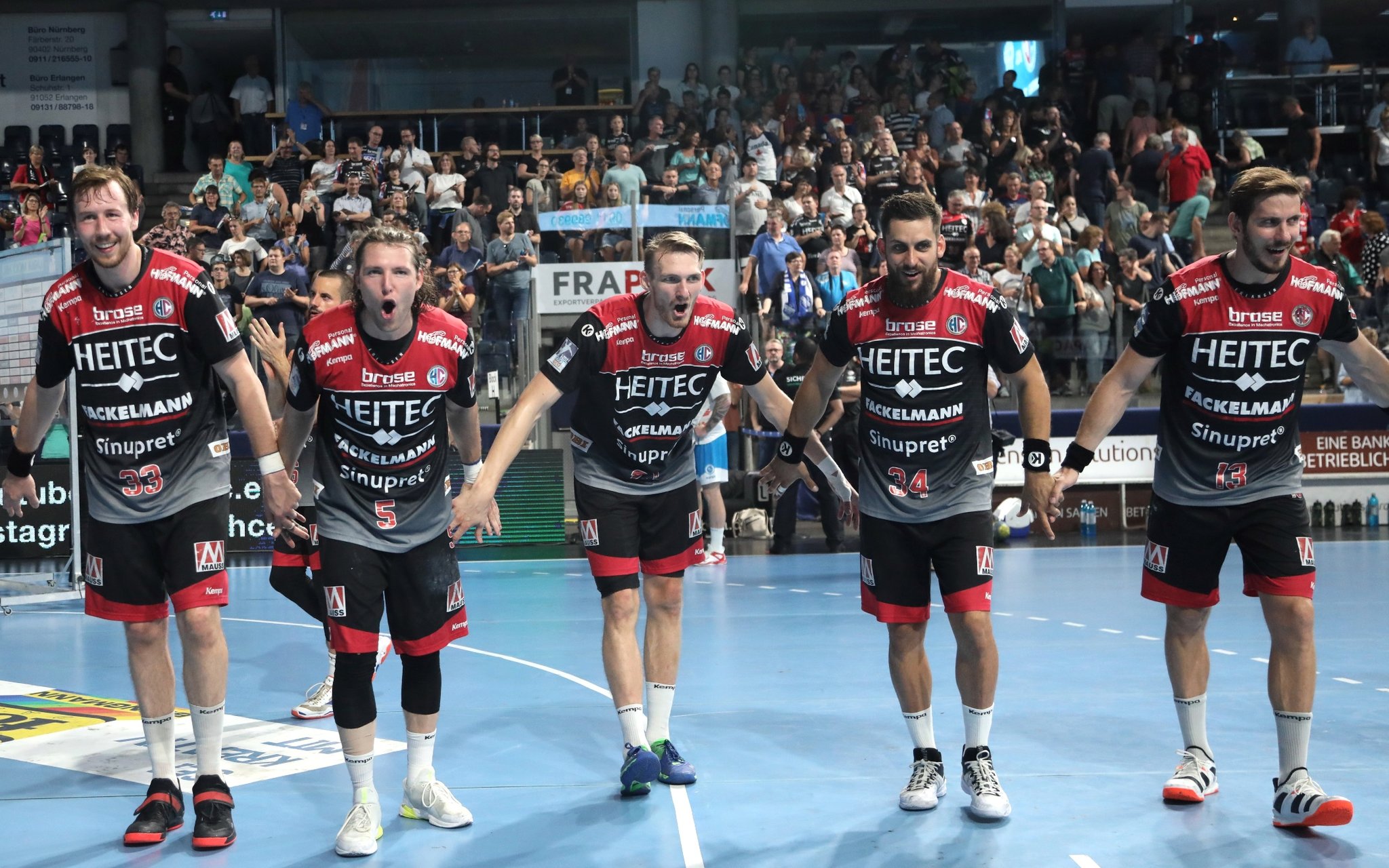 Auftakt in der Handball-Bundesliga: Der HC Erlangen feiert Heimsieg ...