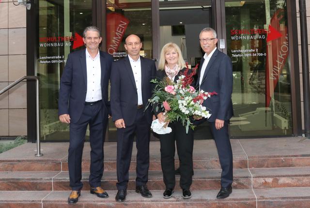 Mehr als 200 Gäste waren eingeladen: SCHULTHEISS Wohnbau feiert ...