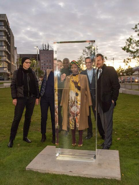 Rohdiamant für die Südstadt: Kunstwerk „Rolihlahla“ auf dem Nelson ...