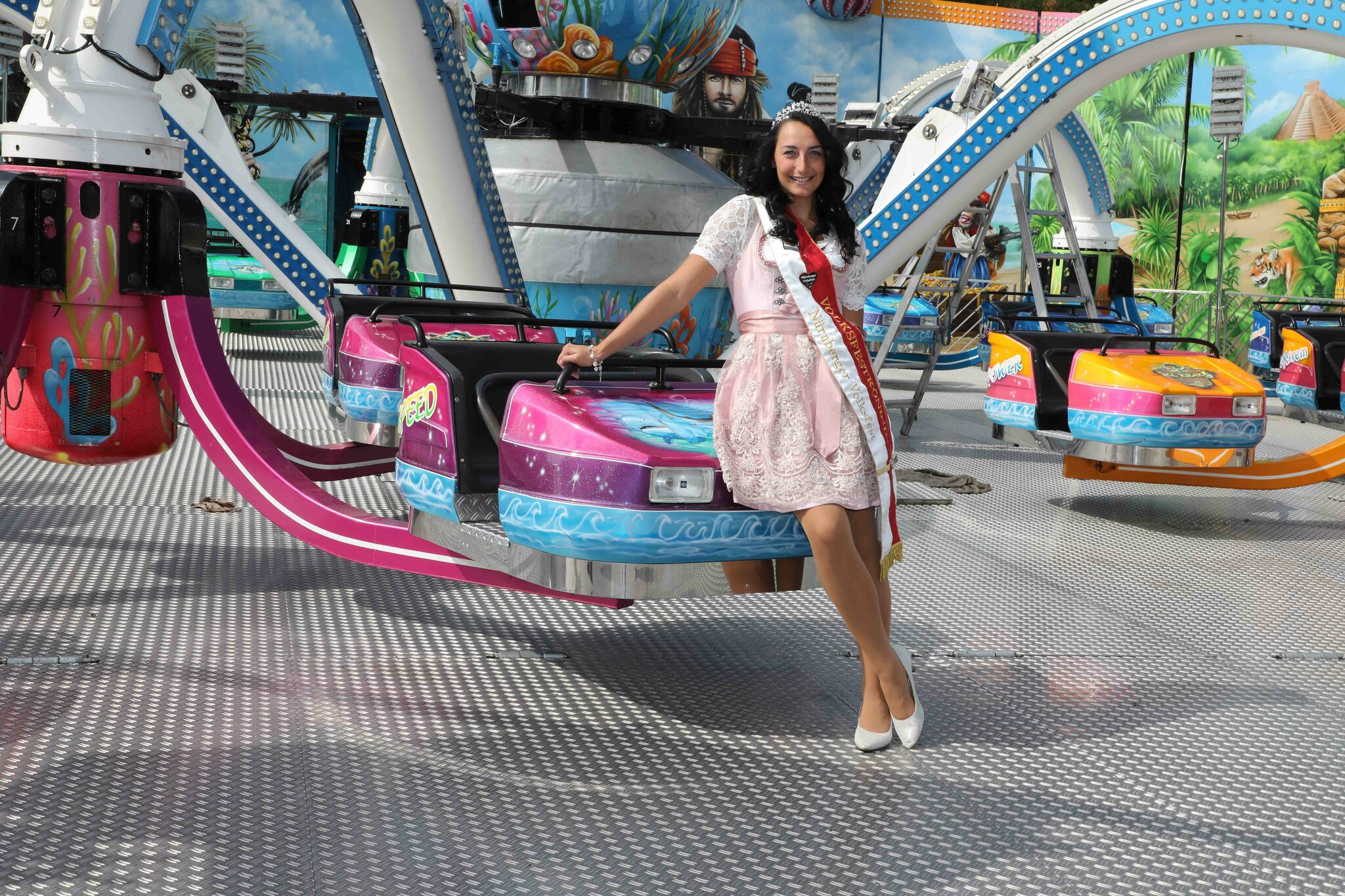 Anstich am 26. August: Erster Rundgang auf dem Nürnberger Volksfest ...