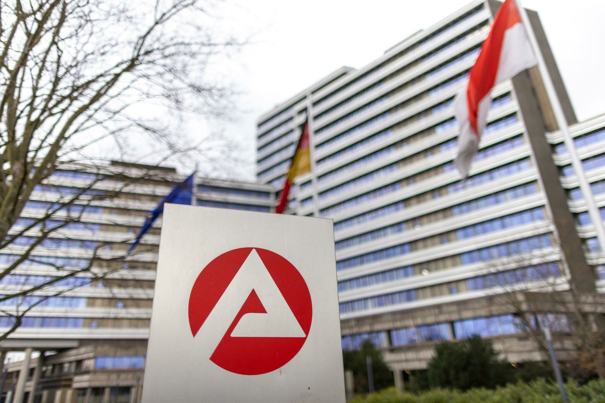 Neue Zahlen aus Nürnberg: Erste Wolken über dem deutschen Arbeitsmarkt - Nürnberg