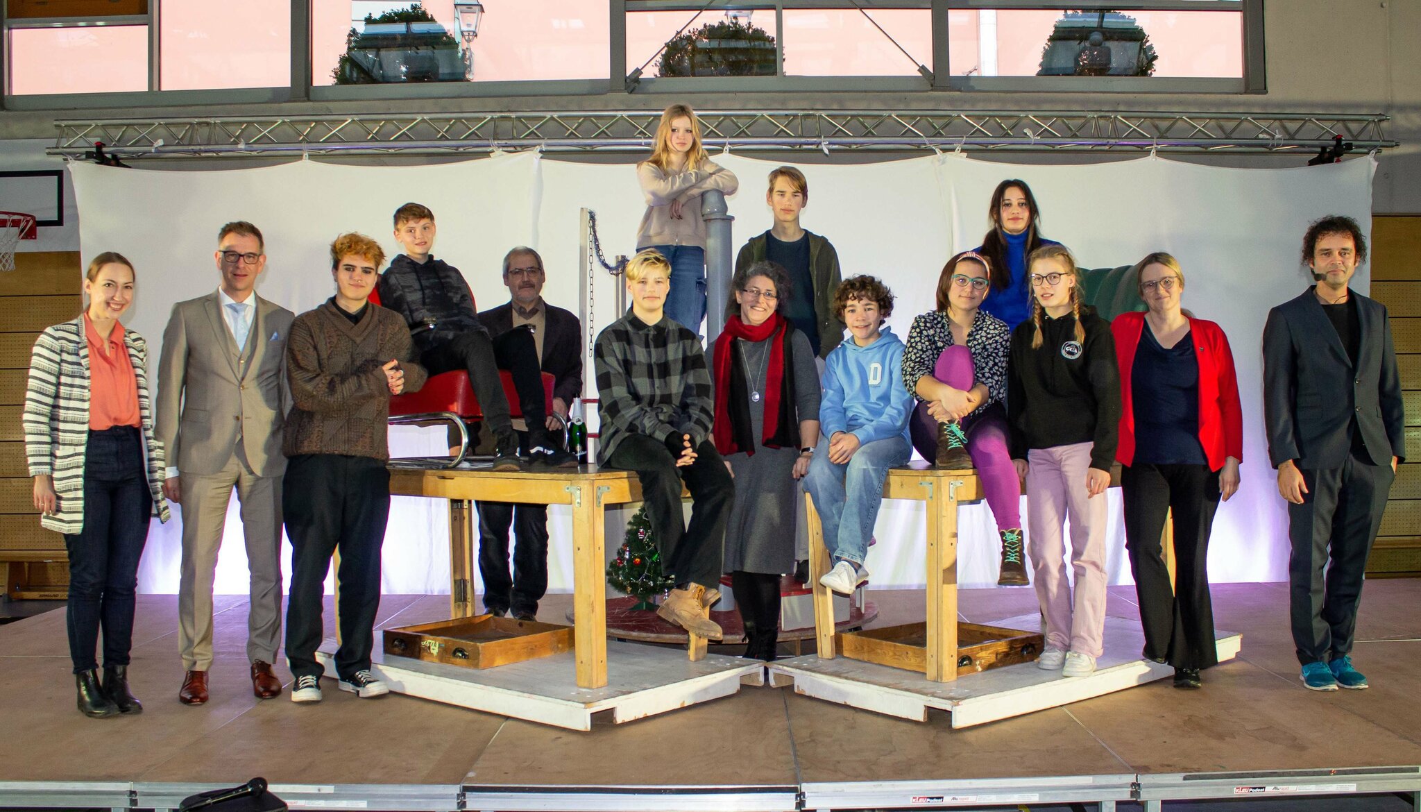AOK und Gymnasium Carolinum in Ansbach: Theater Icebreaker – Depression ...