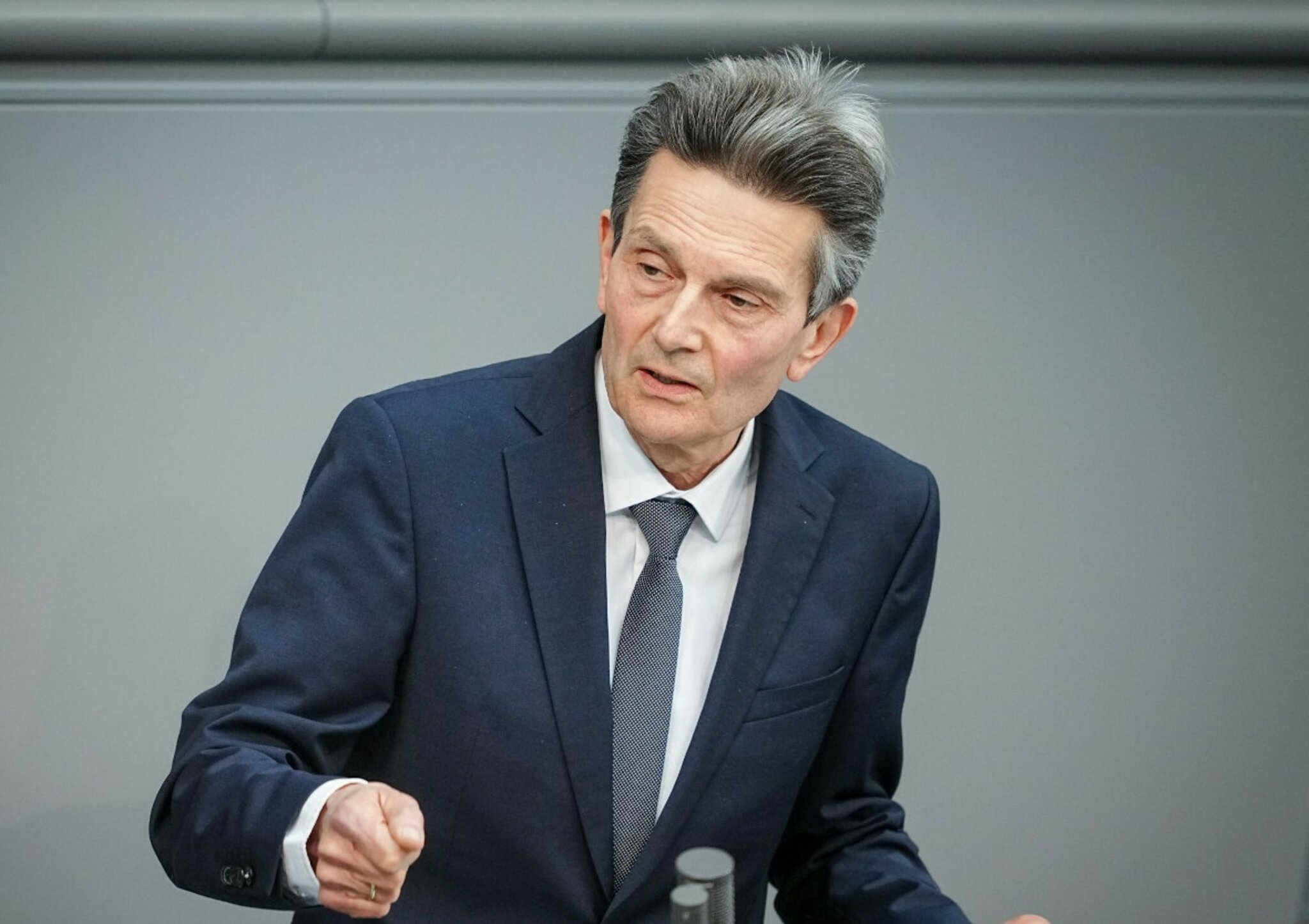 Spannungen in der Koalition: SPD wirft Ampel-Partnern ...