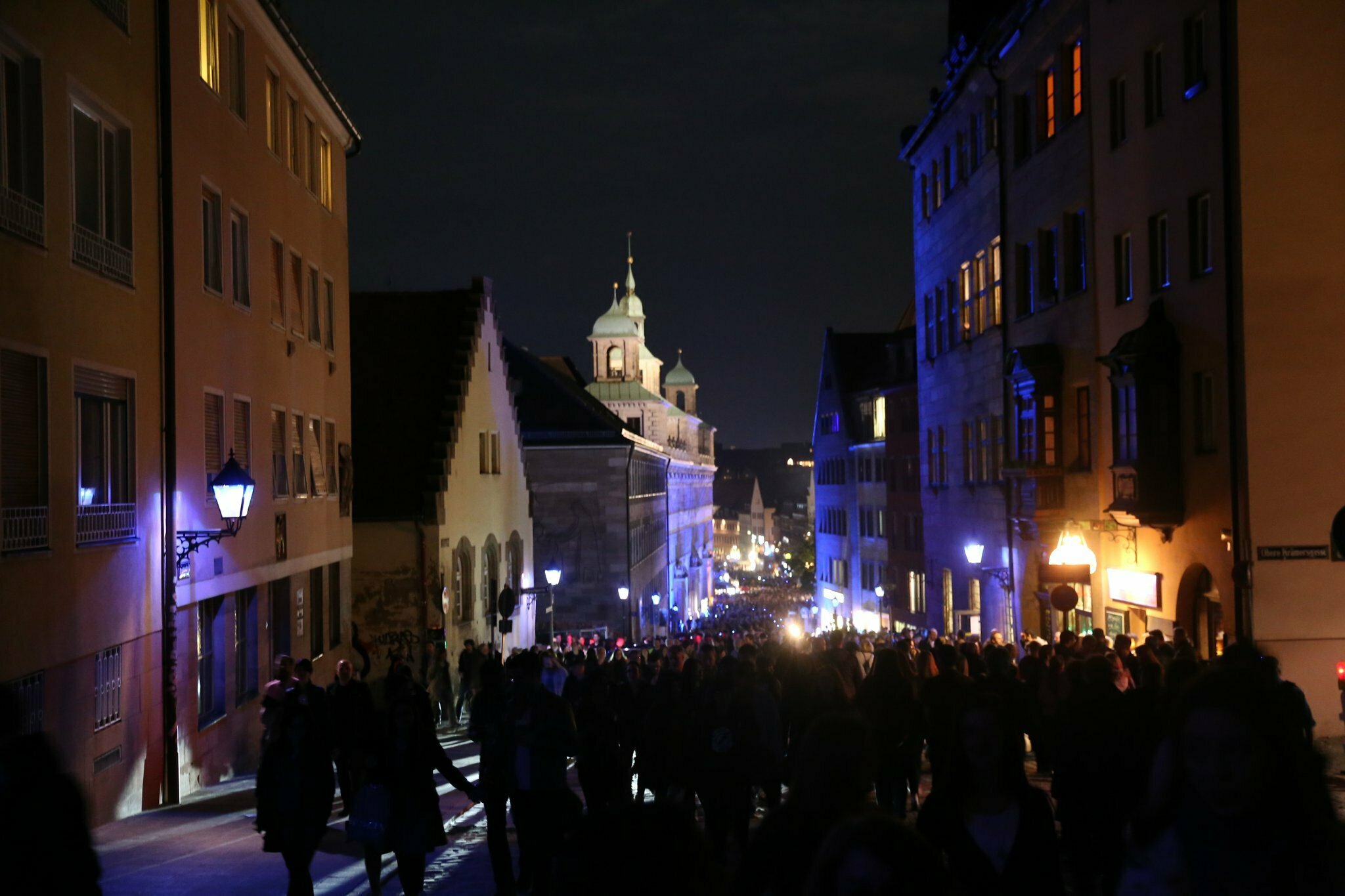 Blaue Nacht 2023: Blauer Zauber an 74 Orten in Nürnberg - Nürnberg