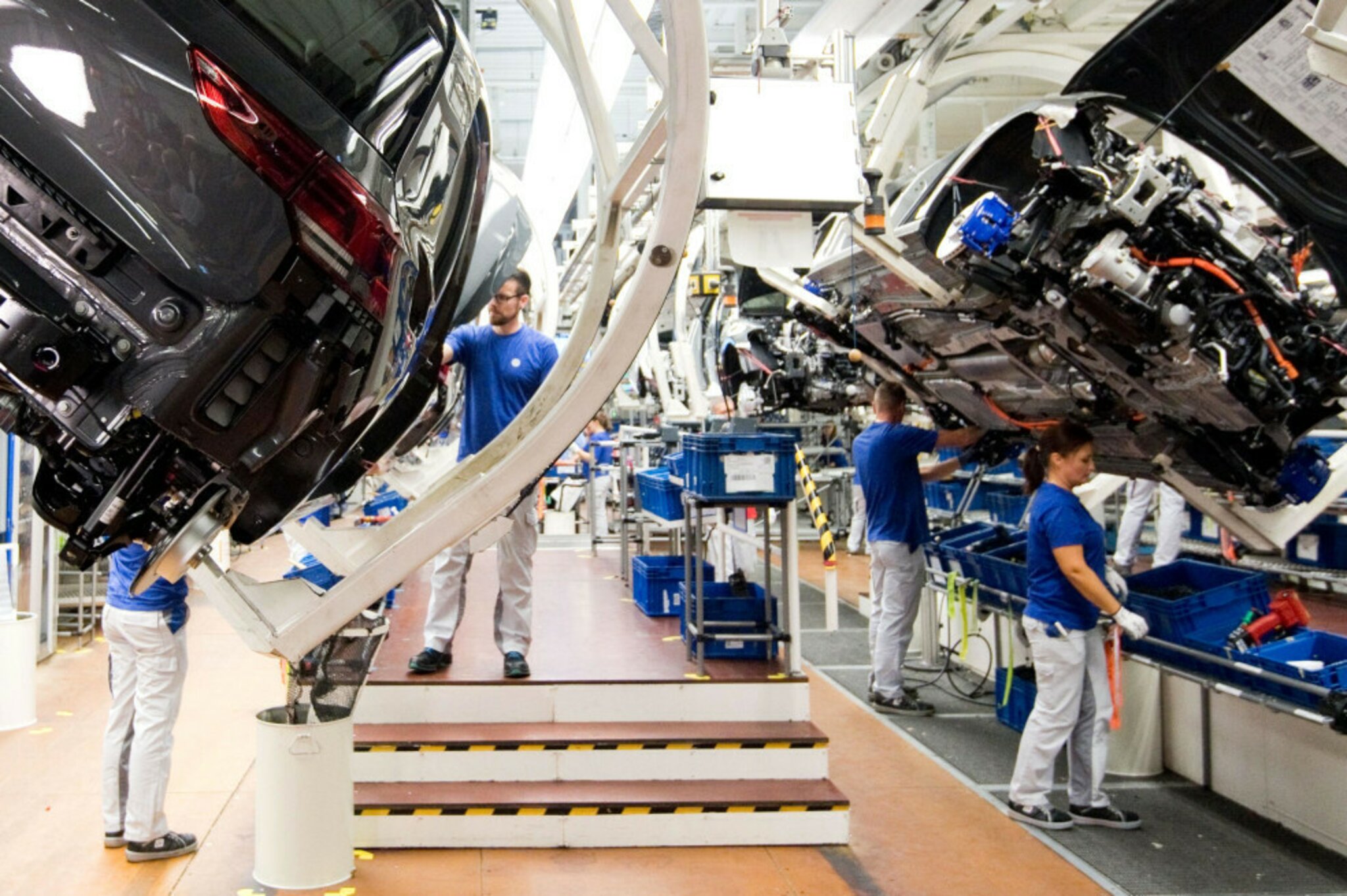 Teilemangel in Wolfsburg: Bei VW fallen erste Schichten aus - Nürnberg