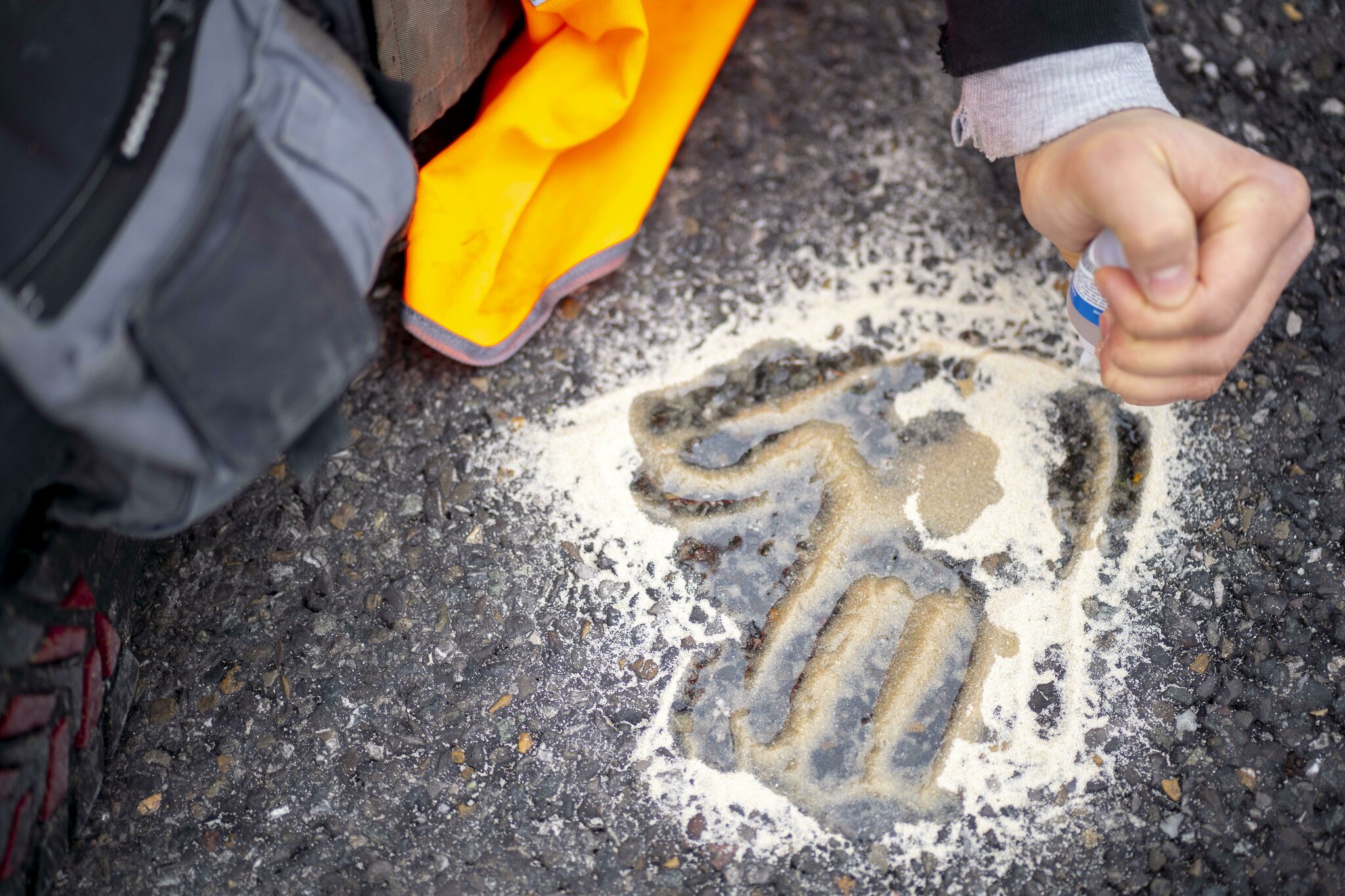 Klimakleber:: Straßenblockaden sollen der Vergangenheit angehören - DAS ...