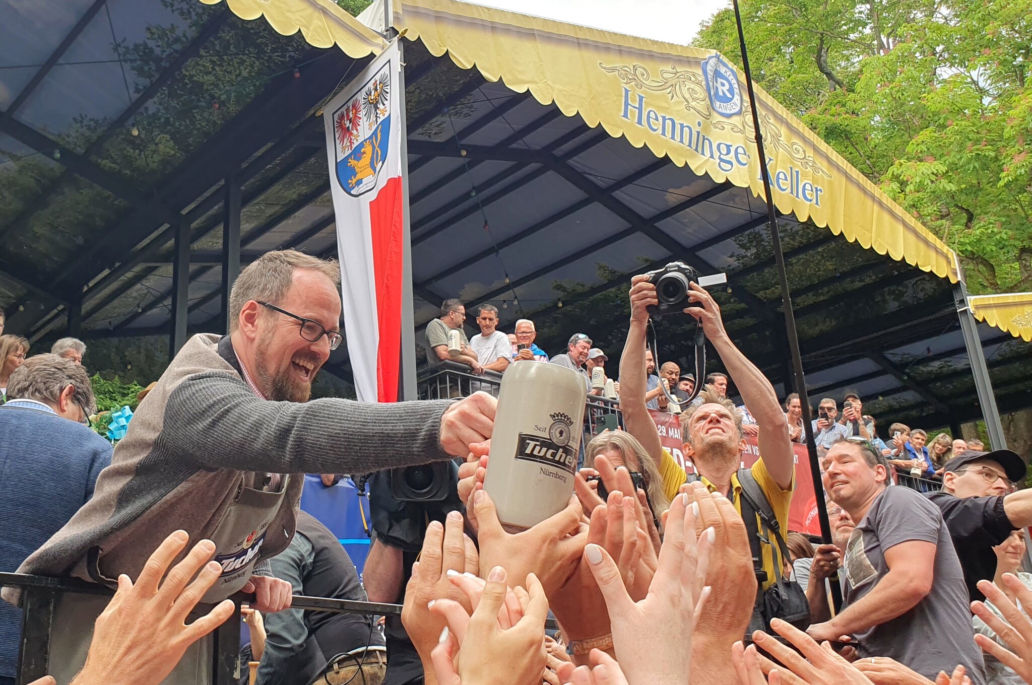 „Berch“ noch bis zum 27. Mai: Erlangen in Feierlaune! - Erlangen