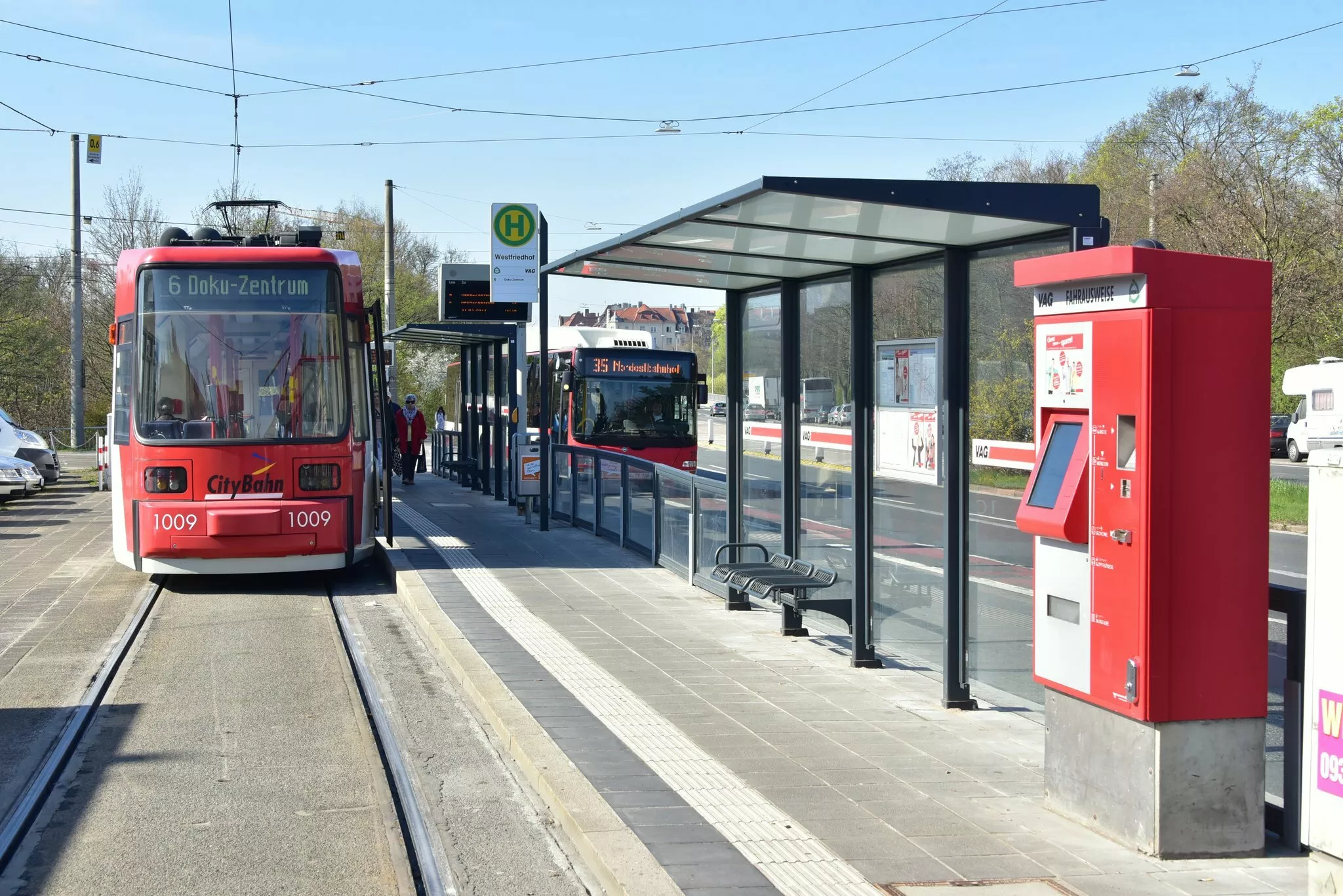 Ver.di Streiks in Nürnberg: Demonstration bremst diese Busse und Bahnen ...