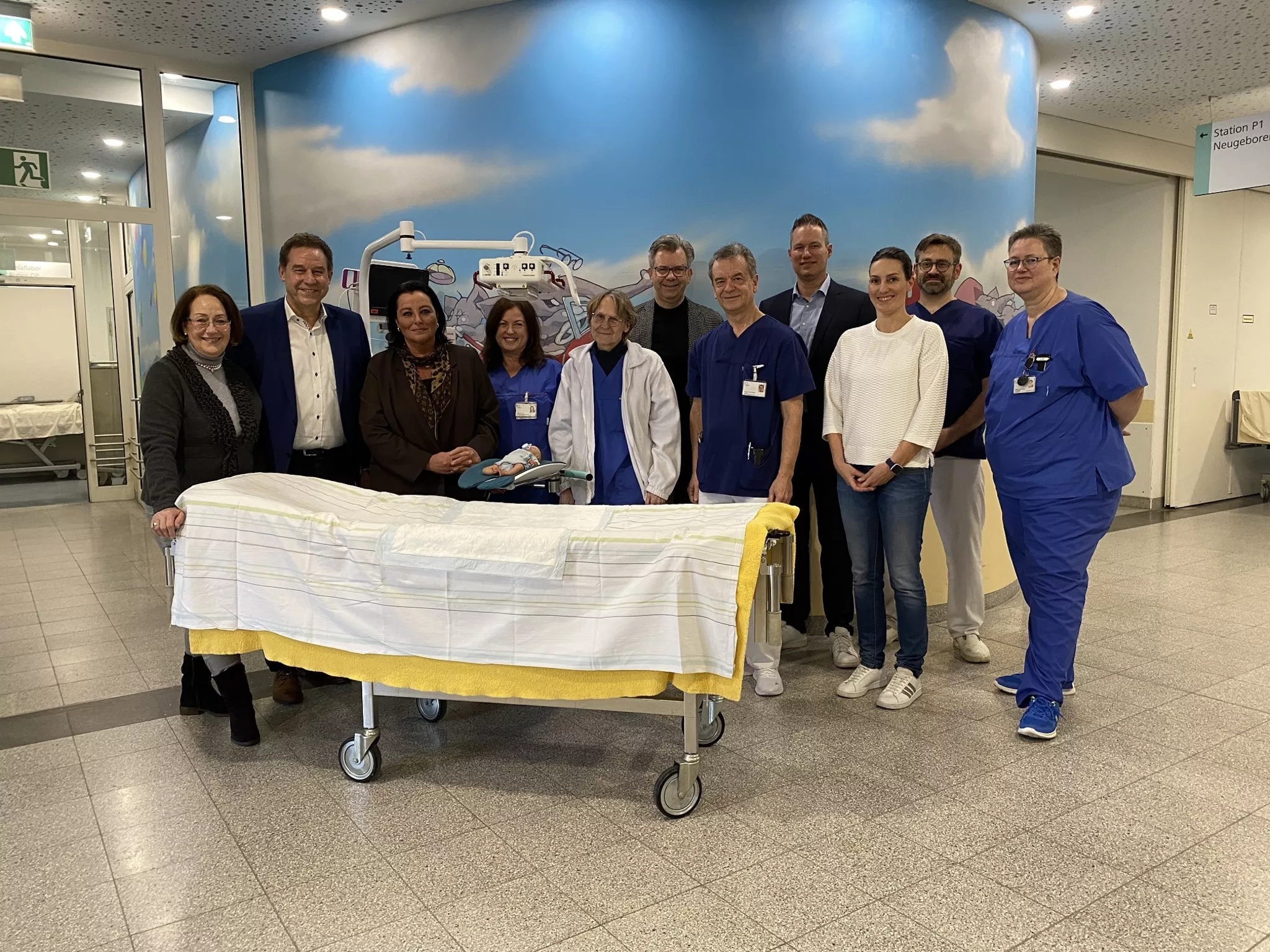 Einzigartiges Spezialangebot im Großraum: Birth Trolley erleichtert ...