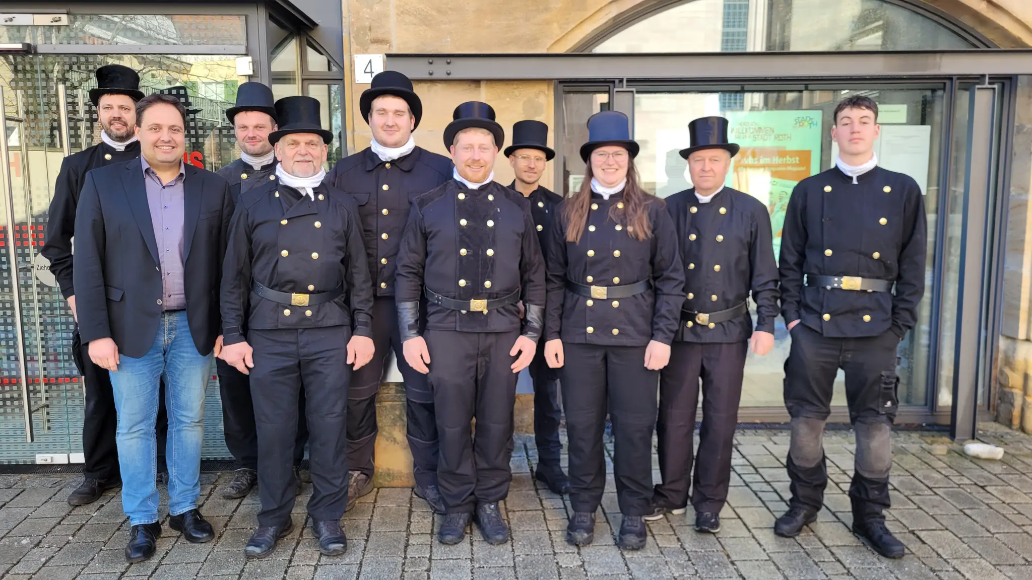 Neues aus der Stadt Roth: Glücksboten im Rathaus - Landkreis Roth